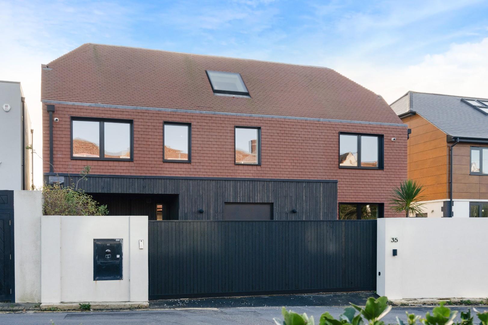 6 Bedroom House To Let In Roedean Road Brighton Aston Vaughan